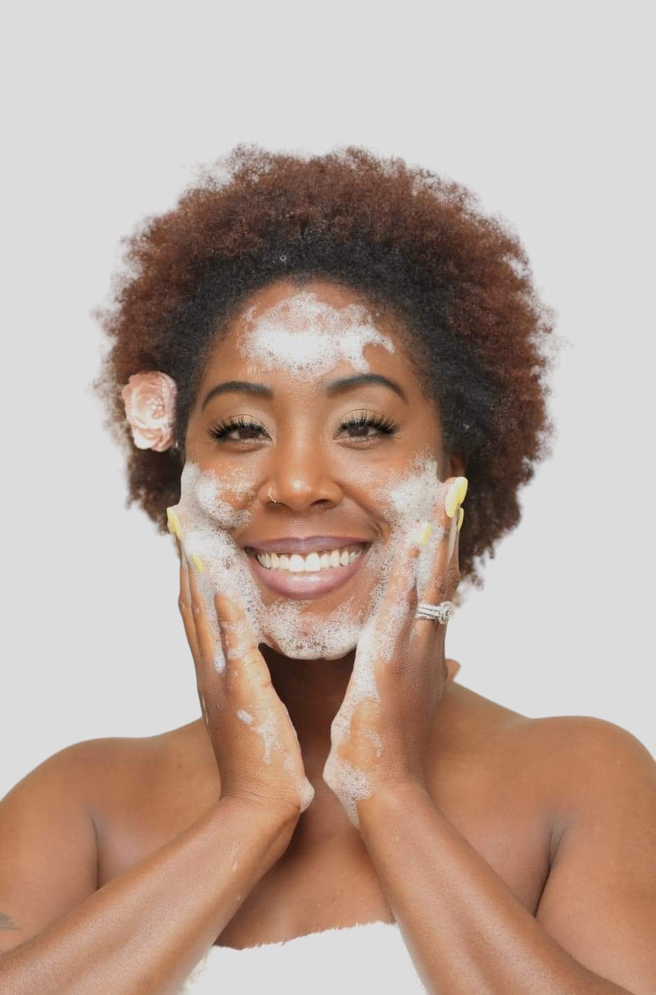 Refresh Dazzling Skin’s Botanical Extract Facial Cleanser | Shop Now!
